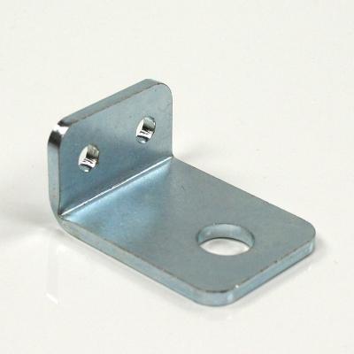 Cina 40 mm di larghezza L tipo di supporto per arredi appesi standard o non standard personalizzati in vendita