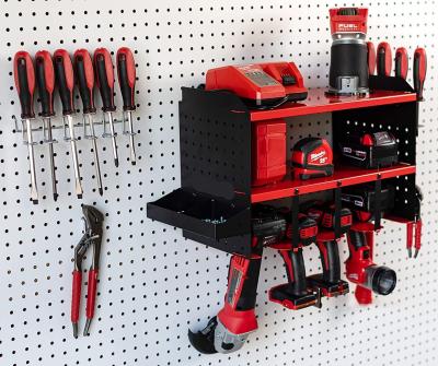Cina Stazione di ricarica della batteria per perforazione senza fili Pegboard Servizio organizzatore di utensili elettrici con contenitore per barre magnetiche in vendita