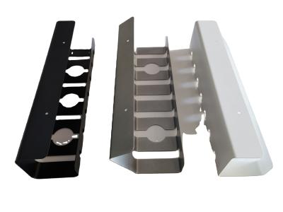Cina Disegno funzionale Canno di cavo metallico rivestito in polvere per scrivania orizzontale 43x10x10cm Bianco in vendita
