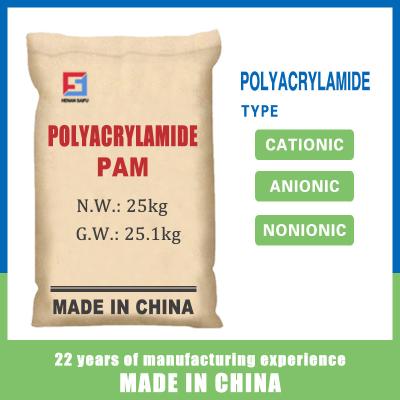 China O floculante Cationic químico de Plolyacrylamide enlameia o tratamento da água de secagem à venda