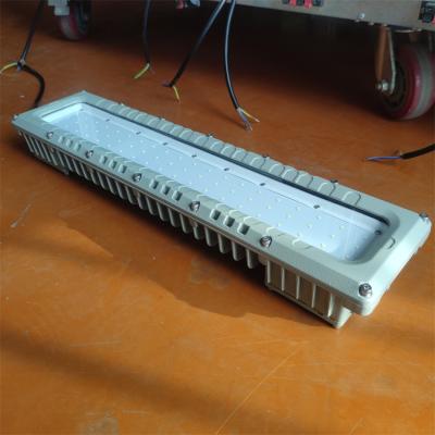 China Iluminación LED a prueba de llama Ex d con una potencia nominal de 50-90 W IP66 WF2 Techo/Pendiente/Flanca en venta