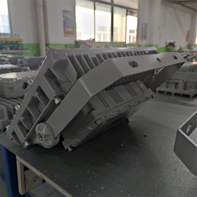 中国 カスタマイズ可能な防爆LED投光器 AC90–380V CREEチップ 工業用商業用 販売のため