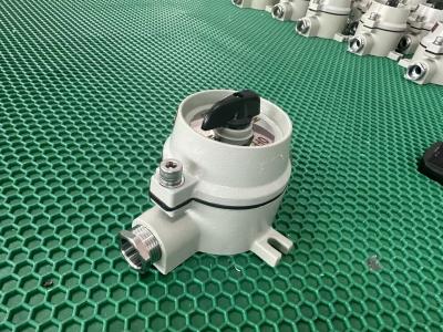 China Aluminio de grado marino 2. Botones resistentes a explosiones con 2 polos incluidos en venta