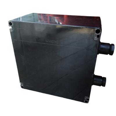 Cina Stazione di controllo a prova di esplosione 220V ATEX omologata GRP Anti-corruzione IP66 WF2 Montaggio verticale sospeso per l'ambiente pericoloso Zona1 Zona2 in vendita