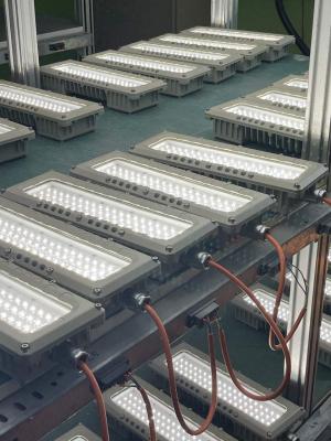 China Focos de inundación a prueba de explosiones LED Clase 1 Div 1 lineales de 100w IP66 para túneles en venta