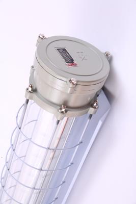 중국 ATEX 폭발 방지 LED 선형 조명 장치 100lm/w IP66 습한 환경 21 및 22 구역에 대한 재해 저항성 Ex Db Eb IIC T6 Gb, Ex Tb IIIC T80°C Db 내구성 판매용