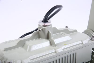 China Alta luminosidad 50w 100w 150w 200w Luz de inundación LED a prueba de explosión al aire libre impermeable con cinco años de garantía en venta