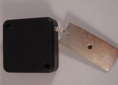 China Retractable Recoiler/Cell Phone Display Pull Box   32*32mm ABS Security Pull Box Steel Cabled Retractor for sale