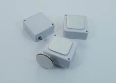 China Cheap price and popular retractable jewelry display security pull box /32*32mm ABS  Retractor for sale