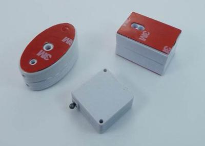 China Security retractable magnetic claps mobile phone stand / 32*32mm ABS security display pull box for sale