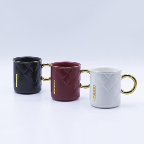 Quality Dia 8.2*7cm 9.9cmH 400ml  Mugs With Electroplating And Badge For Gift Stores for sale