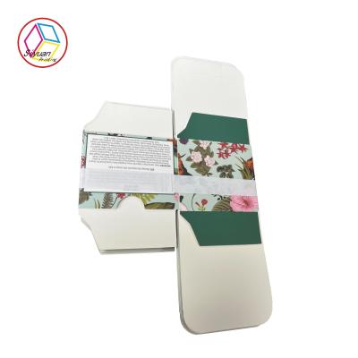 Cina Colore pieno di CMYK che stampa la carta bianca della scatola pieghevole per il pacchetto cosmetico in vendita