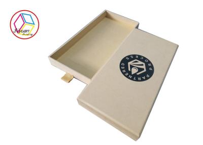 中国 ブラウンのギフトの荷箱1の色刷の原料のカスタマイズされたサービス 販売のため