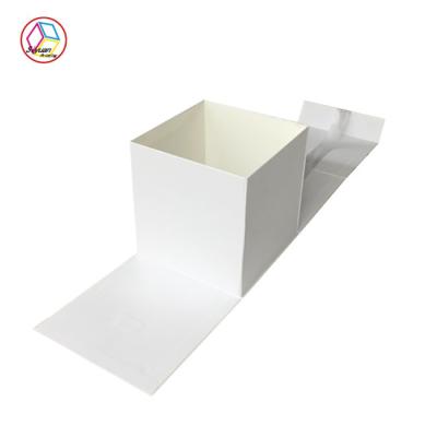 Cina Contenitori di regalo pieghevoli cubici del cartone del bordo di avorio Matte Lamination in vendita