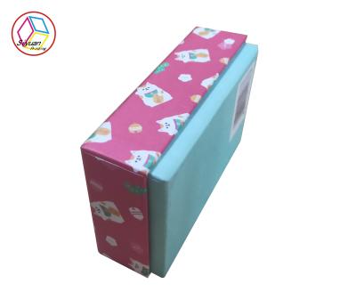 Cina Contenitore d'imballaggio Art Paper Wrapping di regalo riciclabile di stampa a colori quattro in vendita
