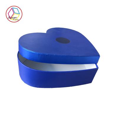 Cina Forma lucida vuota del cuore della laminazione dei contenitori di regalo del cioccolato del cartone blu di colore in vendita