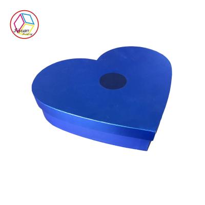 Cina Forma lucida vuota del cuore della laminazione dei contenitori di regalo del cioccolato del cartone blu di colore in vendita