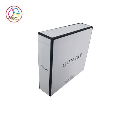 Cina Due pezzi bianchi di EVA Insert Cosmetic Gift Box per l'imballaggio del profumo in vendita