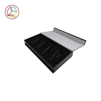 Cina Scatola di trucco del cartone stampata il nero di rettangolo con EVA Insert in vendita