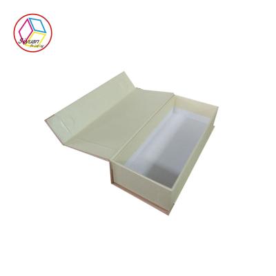 Cina Contenitore di regalo cosmetico di stampa a colori completa di CMYK con incidere effetto Flip Structure in vendita