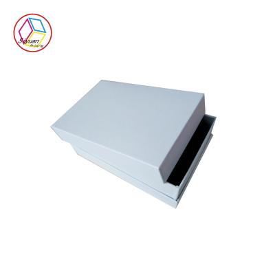中国 アイボリーの無光沢のLaminatonの平野の技術のペーパー ギフト用の箱の再生利用できる長方形の紙箱 販売のため