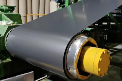 China Aluminiumlegering 3003 0,80 mm Dikte Architectonische voorgeschilderde aluminium spoel voor gordijnmuren Gevelpaneel productie Te koop