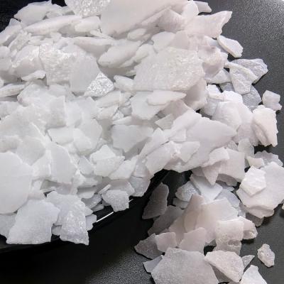 China MgCl₂ Pure Magnesium Chloride Flakes For Coal Mining Dust Control And Anti Ice for sale