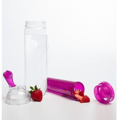 China Tritan water bottle with fruit infuser for sale
