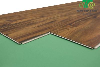 China Zilveren Film 2mm het Vloeren Underlayment, Vochtigheids Bestand Onderstroom voor Gelamineerde Bevloering Te koop
