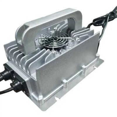 중국 IP67 1400W 24V 30A 리?? 이온 배터리 충전기 전기 스쿠터 전기 삼륜구동 판매용
