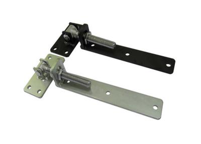 Cina Grande recinto di legno resistente Gate Hinge Hardware con il piatto di riparazione M20 M24 regolabile in vendita