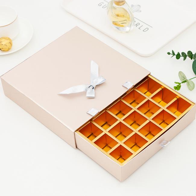 Elegant drawer-style candy packaging box interior