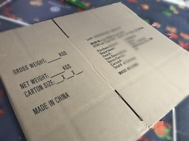 Shipping packaging for gold gift boxes