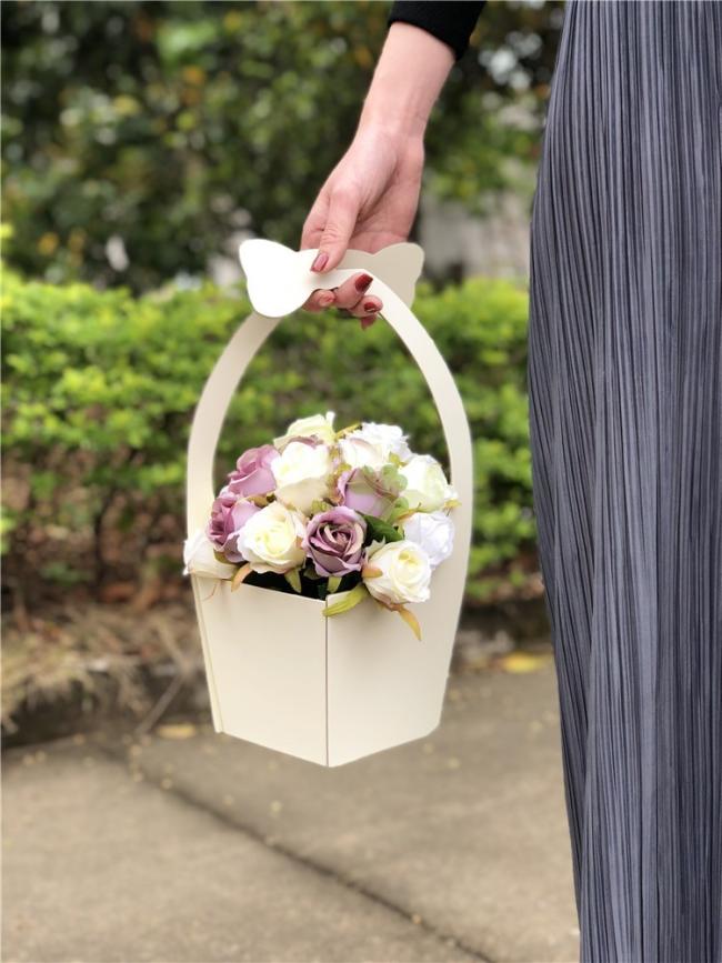Florist box with elegant design details