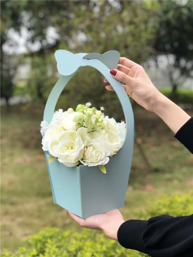 Luxury flower packaging box - open view