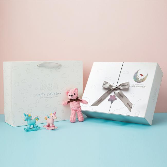 Custom rigid gift box showing interior and exterior design details