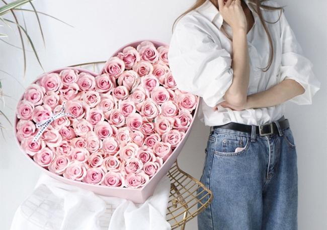 Close-up detail of heart-shaped flower box showing quality construction