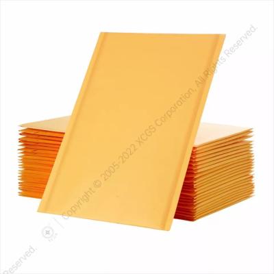Cina Buste per la spesa rosa in carta kraft impermeabile con stampa flessografica Kraft Bubble Mailer in vendita