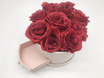中国 引き出しと丸い花箱の包装付きのピンクシリンダー ベルベット花のギフトボックス 販売のため