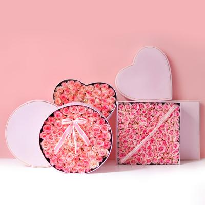 China Luxury Coated Paper XXL Heart Shape Rose Packaging Box / Rose Gift Box 38*15cm Size for sale