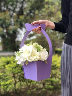 China Rozenboeketten Verpakkingsdozen Opvouwbare hangende bloemisten met handvat Fresh Custom Flower Box Te koop