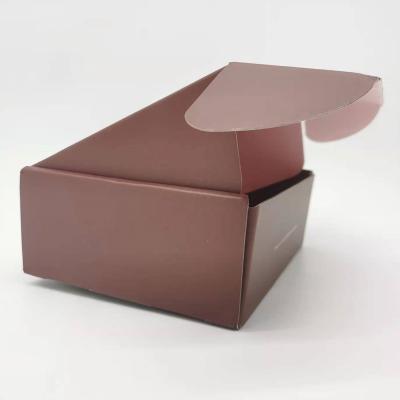 Cina Cartoni adesivi di carta Mailer Scatola regalo cartone pieghevole colorato Kraft cartoni ondulati in vendita