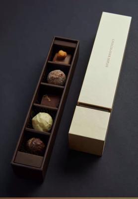 China Lade Type CMYK Kerst Zoete Dozen Leeg Assortiment Truffel Kartonnen Vakantie Snoep Geschenkdozen Te koop