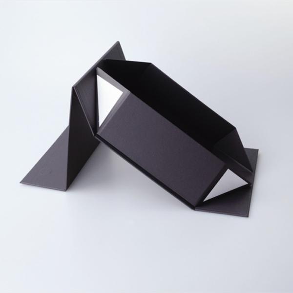 Quality Sustainable Magnetic Folding Gift Box Black Paper Foldable Box Cardboard Flat for sale