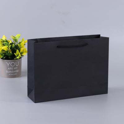 China OEM Kraft Papieren Cadeautassen Met Handvatten Winkel Tassen Te koop