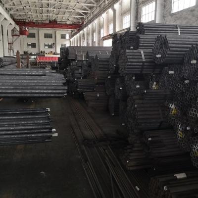 Cina FBE che ricoprono la perdita nera del tubo di acciaio dolce di 5.8m rinforzano il tubo nero di Sch 40 in vendita