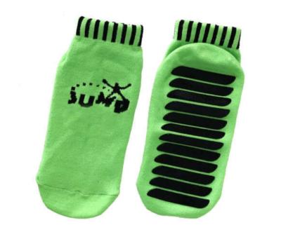 Cina La presa unisex amichevole eco- del trampolino dell'aria stupefacente colpisce con forza lo scivolo - i calzini comodi Cina del trampolino in vendita
