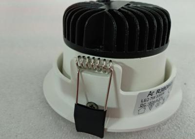 Cina Punto bianco interno Downlights/LED regolabile Downlights di IP20 7W LED in vendita