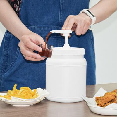 Китай Дозировка набора 5ml 8ml 10ml распределителя насоса сиропа PP материальная квадратная для бутылки 1700ml продается