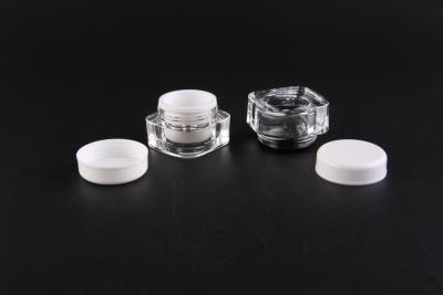 Chine Pots en plastique vides acryliques de place avec le double des couvercles 5ml - mur à vendre